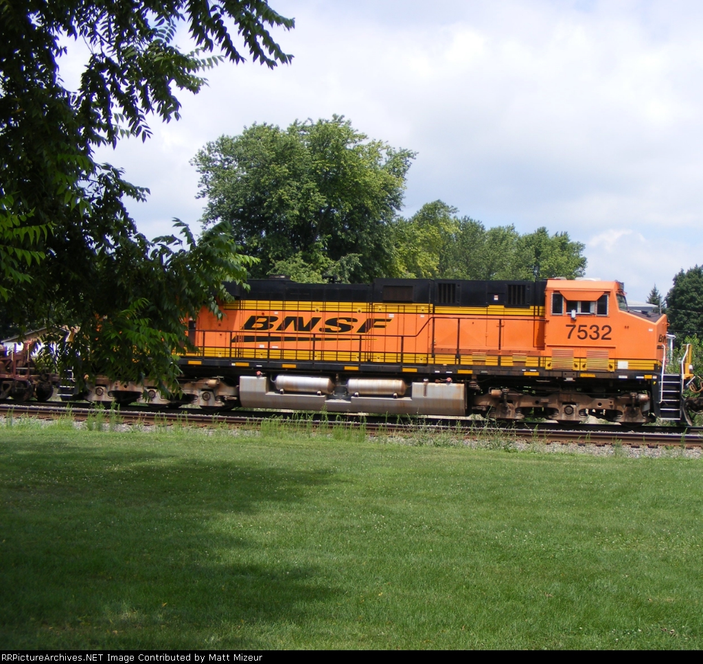 BNSF 7532